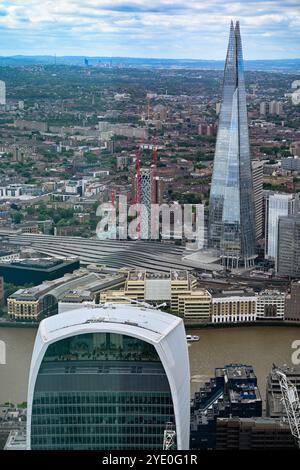 Shard skyscraper with its futuristic glass arrow spire facade viewed ...