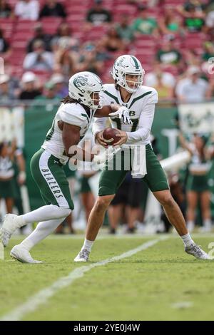 UAB quarterback Jalen Kitna (7) hands off to running back Jevon Jackson ...
