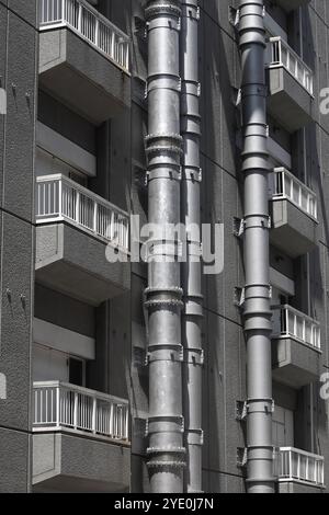 A balcony-equipped loading entrance on each floor of the building and ...
