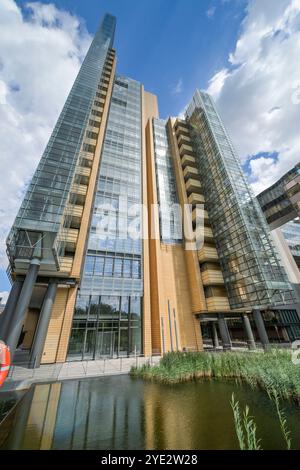Atrium Tower commercial building, Pianosee, Potsdamer Platz, Tiergarten ...