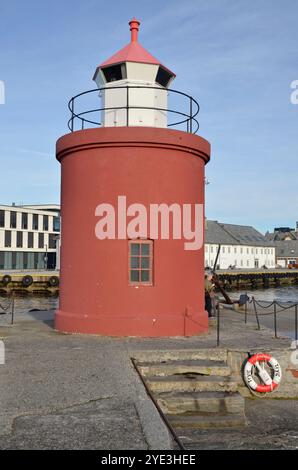 Molja lighthouse on the main harbour in the Norwegian town of Alesund ...
