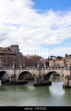 The historic Tiber of Rome, with its ancient bridges Stock Photo - Alamy