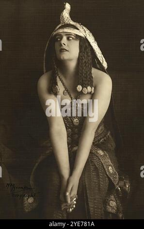 Lily Brayton - English actress Stock Photo - Alamy