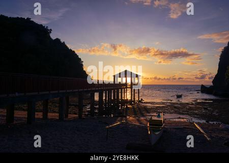 Sunset on a gazebo by the beach. Bil-At Point, Ferrol, Romblon ...