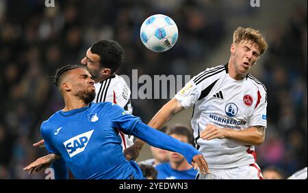 Kopfballduell Zweikampf Aktion Finn Jeltsch VfB Stuttgart (29) gegen Mathias Pereira Lage FC St ...