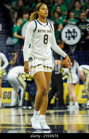 Notre Dame guard Cassandre Prosper (8) blocks a shot by Clemson guard ...