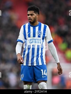 Georginio Rutter of Brighton & Hove Albion scores to make it 1-3 during ...