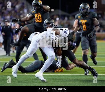 TCU running back Jeremy Payne (26) celebrates with running back ...
