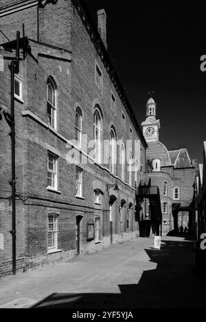 The Townhall Yard and Retford Registration Office, Retford town ...