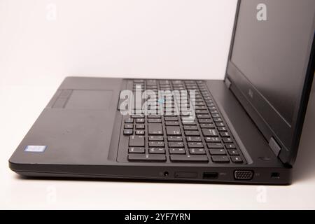 Dell Latitude 5580 Laptop Computer Stock Photo - Alamy