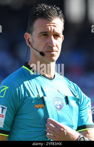 Naples, Italy. 1 Nov, 2025. Referee Luca Zufferli during the Serie A ...