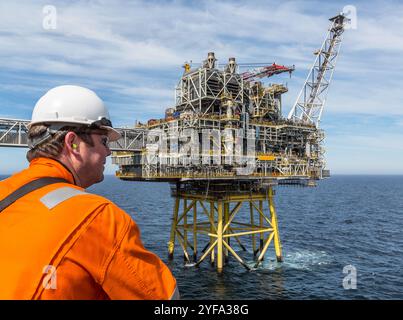 NORTH SEA - Offshore work on pipelay vessel Lorelay. A CO2 transport ...