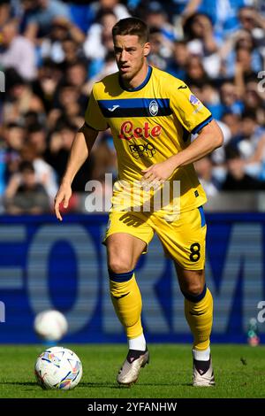 Napoli, Italy, 4 November,2025 Mario Gotze of Eintracht Frankfurt look ...