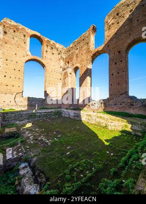 Calidarium thermal room - Villa of the Quintilii in the Archeological ...