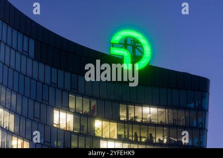 Vienna: OMV headquarters, new OMV logo in 02. Leopoldstadt, Wien ...