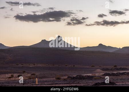 Desert landscape of northern Saudi Arabia Stock Photo - Alamy