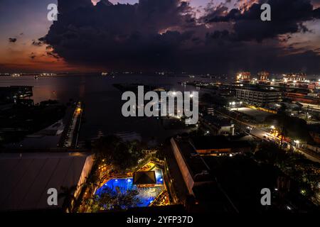 Nov 1, 2024 Beautiful Sunset at Manila Ship Port in Manila Bay, Manila ...