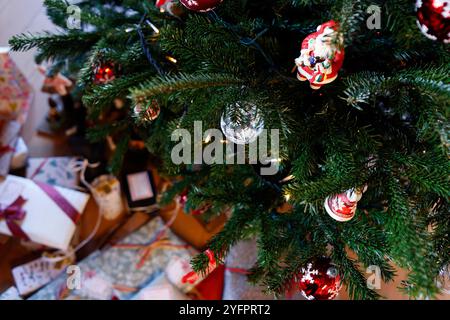 Christmas present concept with decorated christmas tree Stock Photo - Alamy