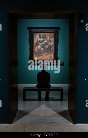 London, UK. 16th Nov 2025. Clare Hunt of Tottenham Hotspur Women and ...