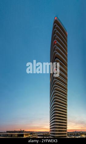 Vienna: high-rise Danube Flats, lamps of bridge Reichsbrücke, DC Tower ...