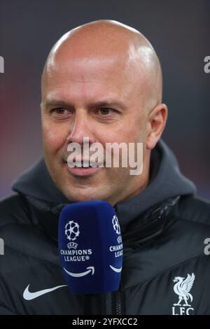Liverpool manager Arne Slot speaks to the officials after the Premier ...