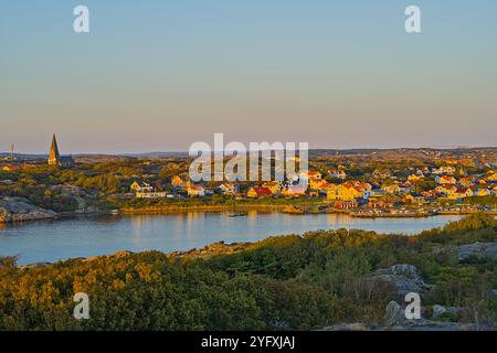 Sunset photo on the skerry island of Hoenoe Stock Photo - Alamy