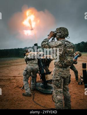 Army Rangers assigned to the 75th Ranger Regiment undergo Jump Master ...
