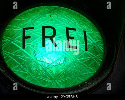 freedom and positive thinking in psychology for a healthy human psyche ...