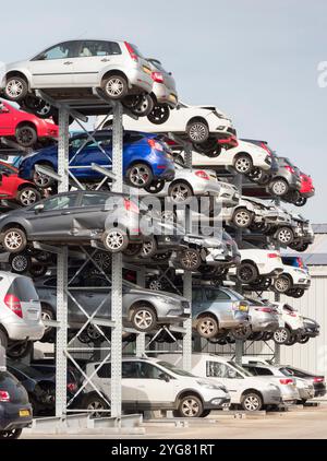 Car scrappage compound Stock Photo - Alamy