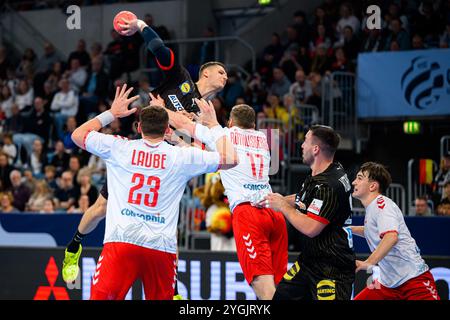 from left to right: Jannik Kohlbacher, Johannes Golla (Germany ...