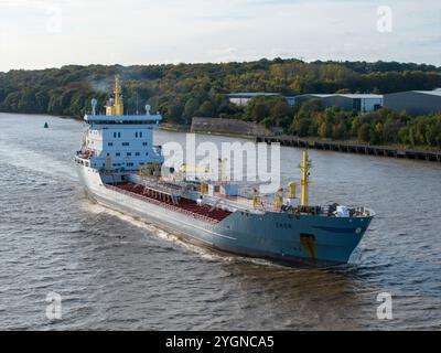 Chemical / Oil products Tanker EKEN Stock Photo - Alamy