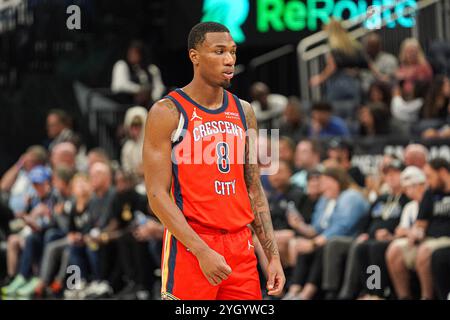 New Orleans Pelicans forward Jamal Cain (8) dunks the ball during the ...