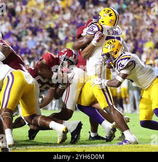 Alabama running back Jam Miller (26) runs the ball against Eastern ...