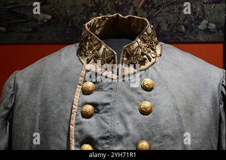 Confederate Officers uniforms from the American Civil war Stock Photo ...