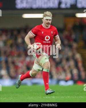 Aaron Wainwright of Wales makes a break. Wales v Japan, 2025 Quilter ...