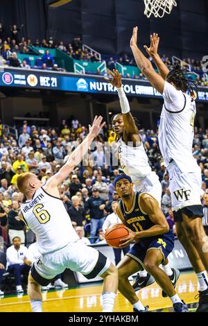 Michigan guard Roddy Gayle Jr. (11) in the first half of an NCAA ...