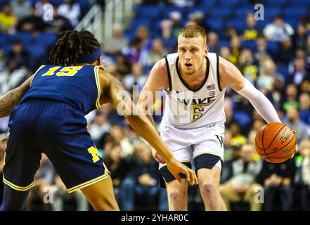 Michigan guard Rubin Jones (15) in the first half of an NCAA college ...