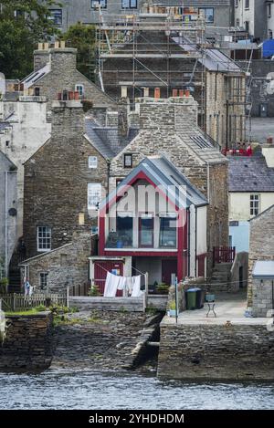 Stromness, partial view, building at the harbour front, Mainland ...