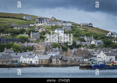 Stromness, partial view, building at the harbour front, Mainland ...