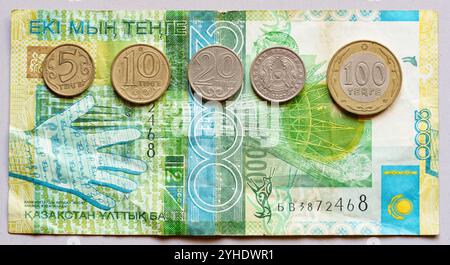 Colorful high resolution image of 2000 Tenge Kazakhstan bank note Stock ...