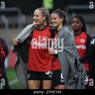 Juliette Vidal (Bayer 04 Leverkusen, #56). Google Pixel Frauen ...