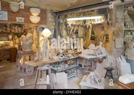 Tuscany, Volterra, alab'Arte alabaster workshop Stock Photo - Alamy