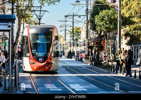 27/10/2024. Fatih, Istanbul, Turkey. A Alstom Citadis 304 tram on the ...