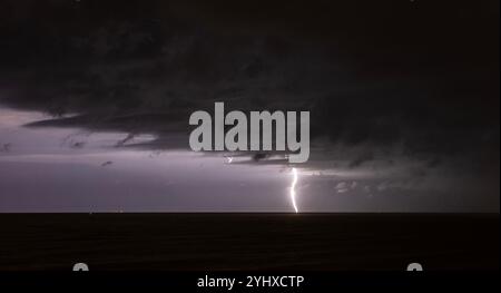 Common cloud to ground lightning strike Stock Photo - Alamy