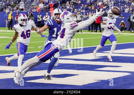 Buffalo Bills safety Cole Bishop (24) lines up during the second half ...