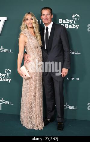 Molly Sims mit Ehemann Scott Stuber bei der Verleihung der 83. Golden ...