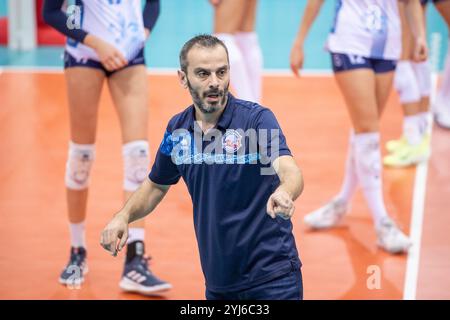 Marco Gaspari (head coach of Savino Del Bene Scandicci) exultation ...