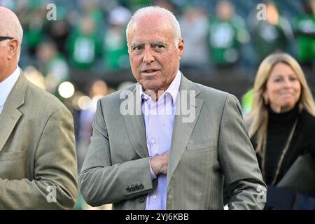 Philadelphia Eagles' Jeffrey Lurie walks to the field before an NFL ...