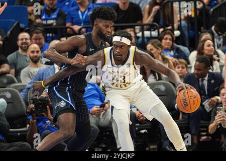 Indiana Pacers forward Pascal Siakam (43) looks to pass over ...