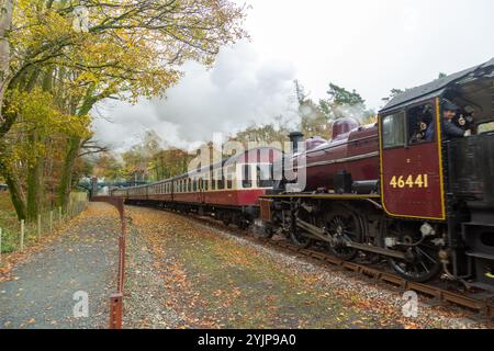 46441 Steam Locomotive on the heritage Lakeside and Haverthwaite ...